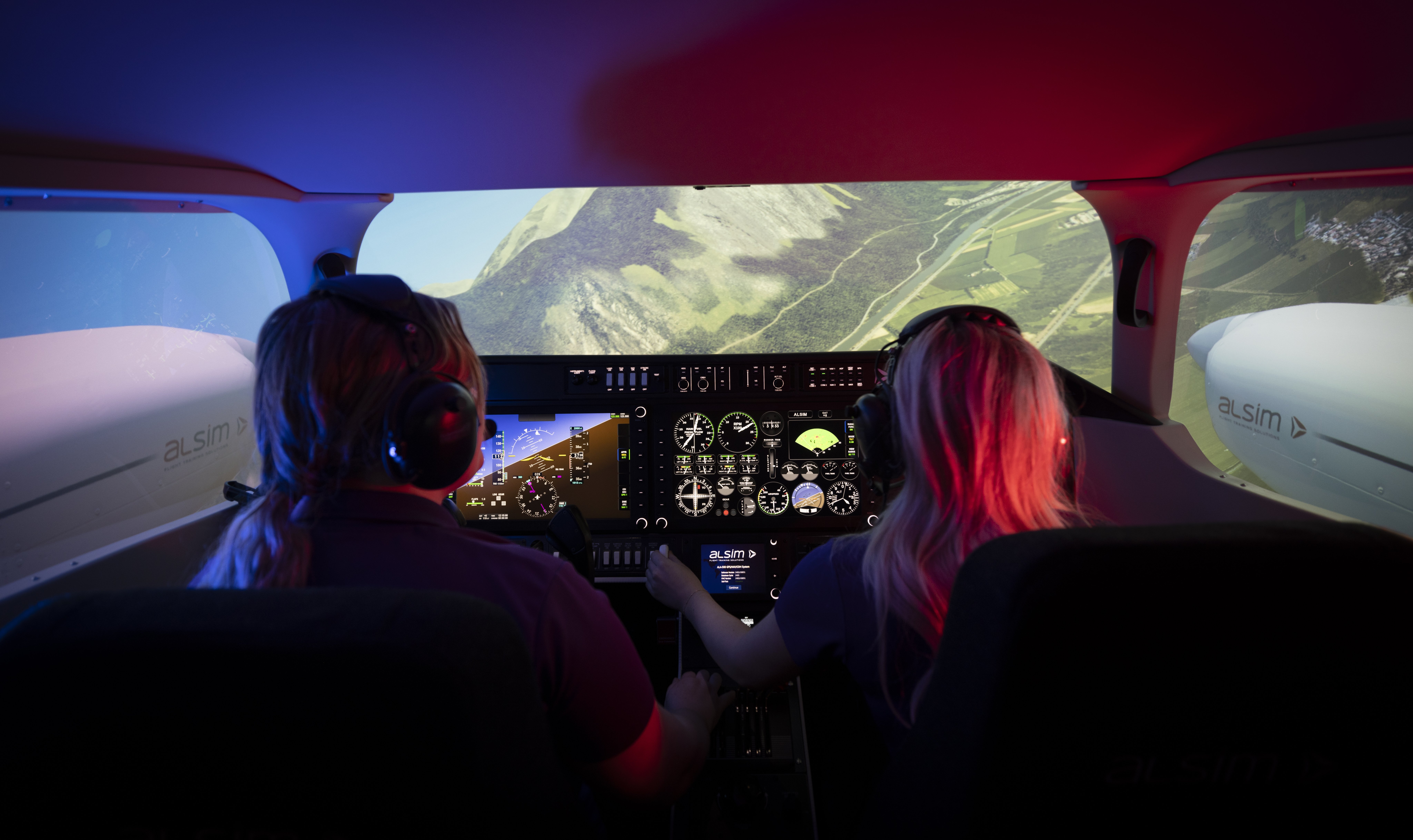 An ALSIM AL250 simulator at Newark’s new Air and Space Institute
